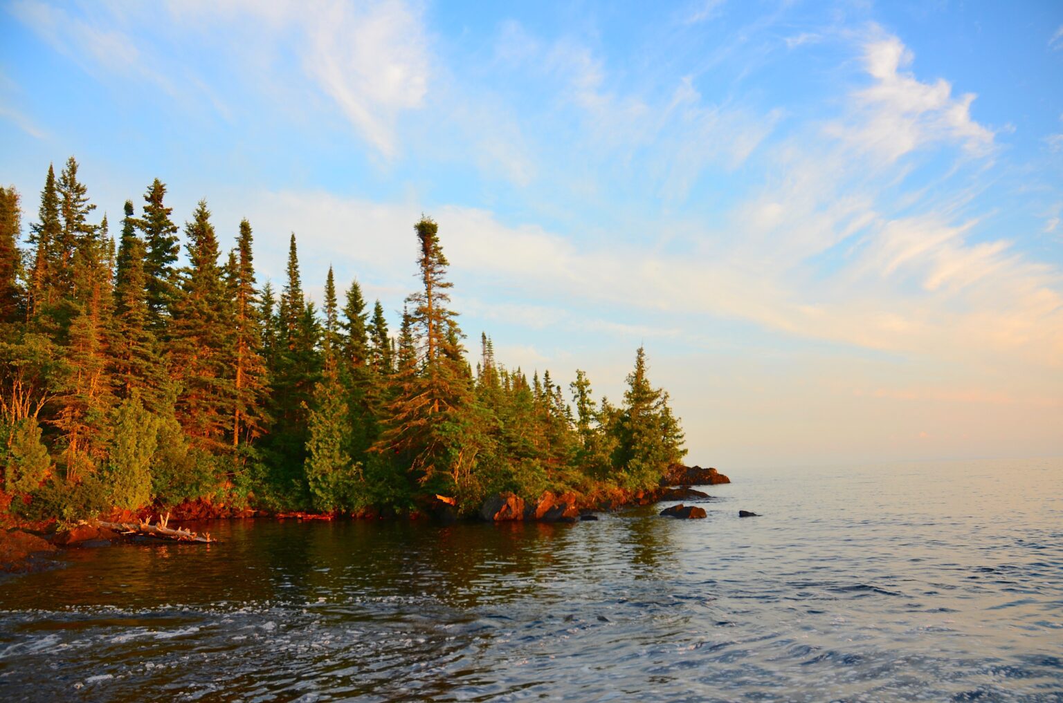 Best Time to Visit Lake Superior: Weather & Seasonal Tips