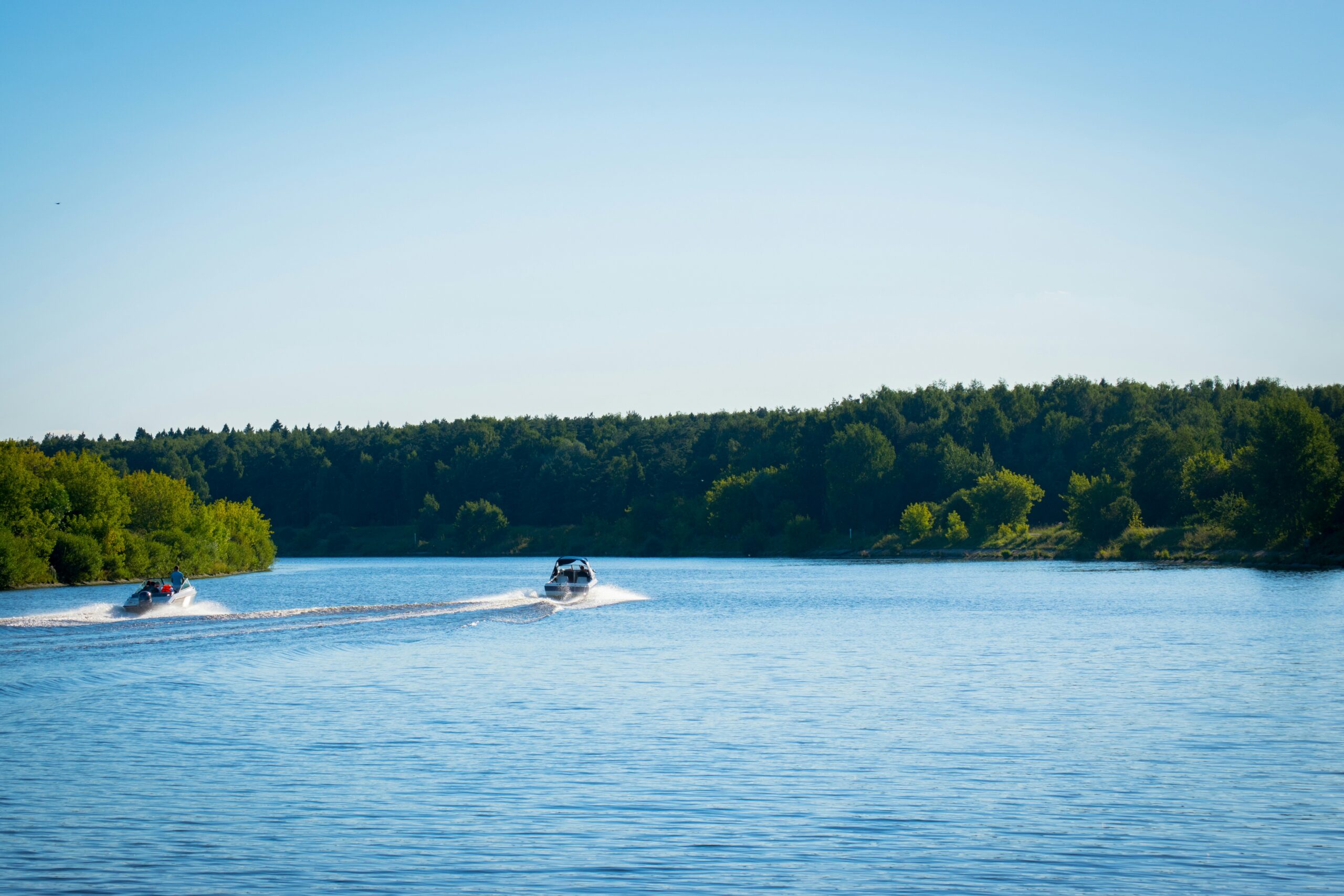 Rules for Encountering Other Vessels: Essential Tips for Safe Boating